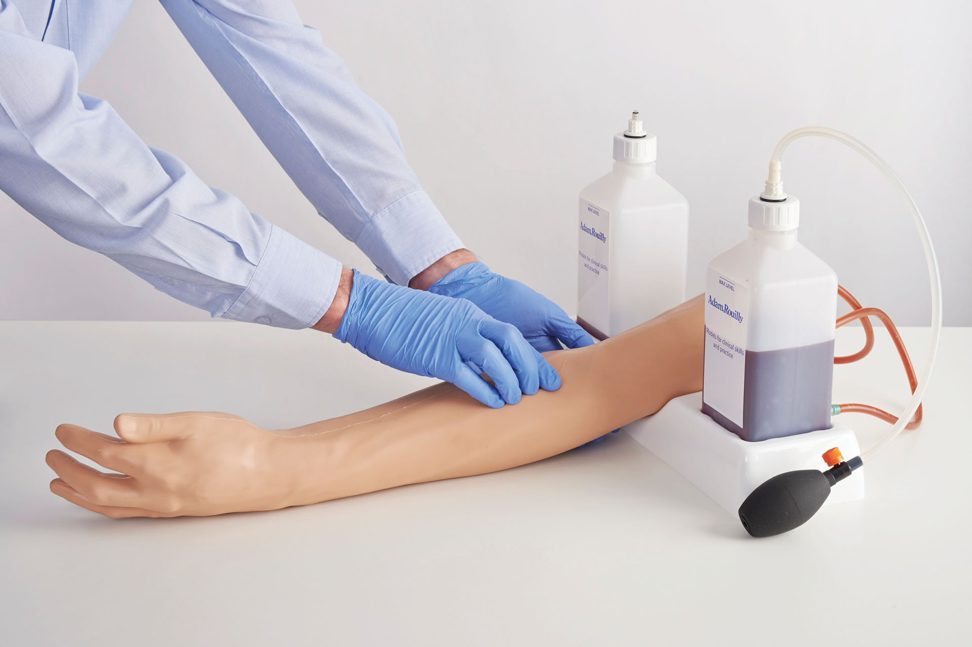 Injection, Venepuncture, Cannulation & Infusion Arm, Light | Adam,Rouilly