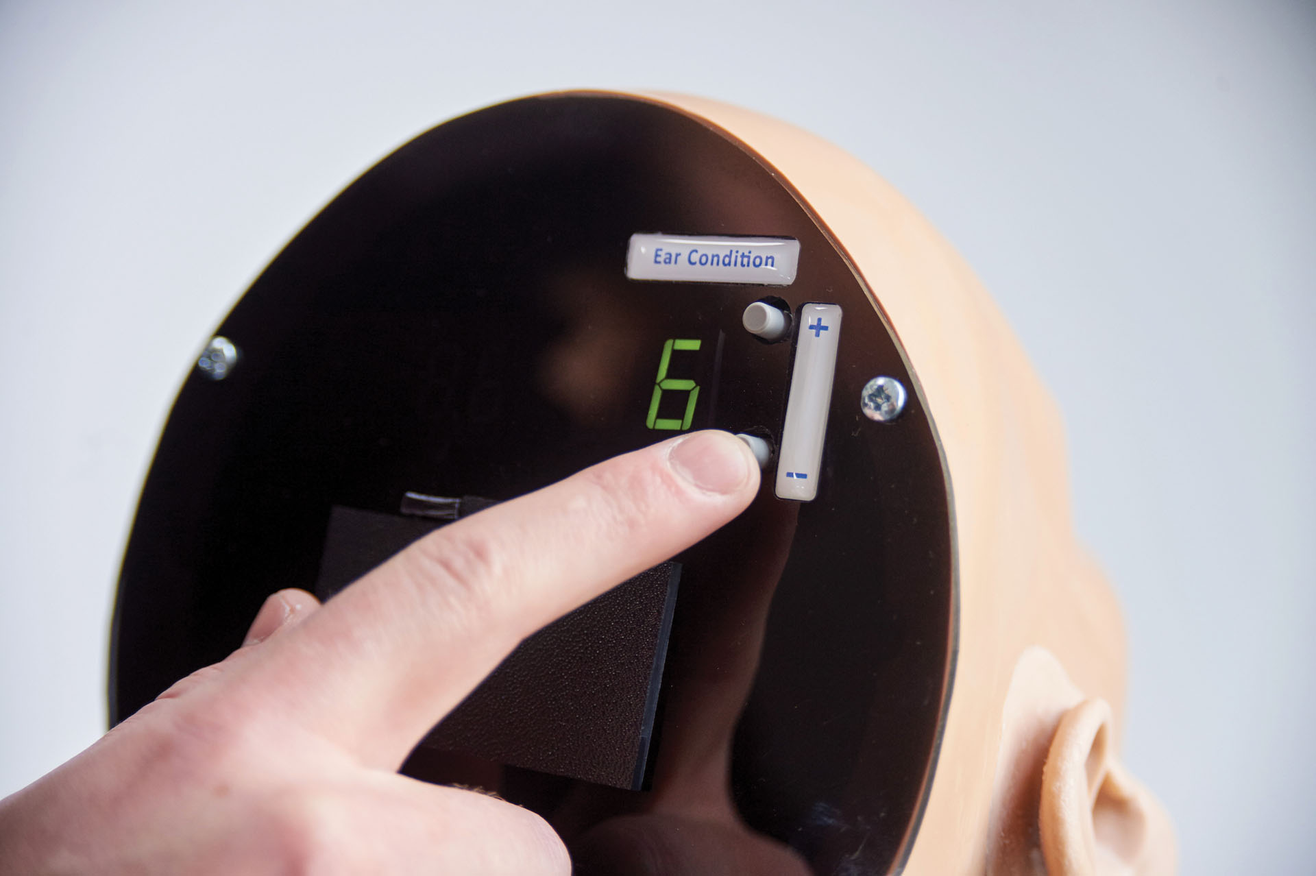 DISCONTINUED Digital Ear Examination Trainer, Light - Adam,Rouilly