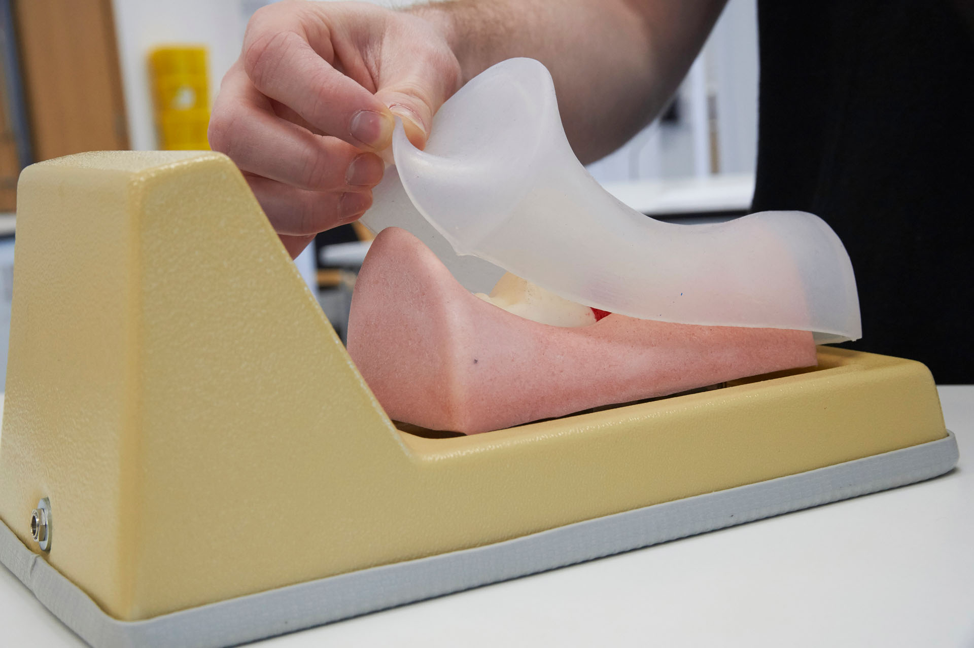 Digital Cricoid Pressure Trainer®, Dark - Adam,Rouilly